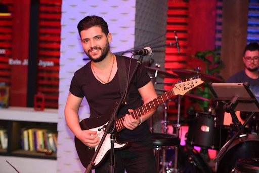 Karwan Azheen - Wikitia