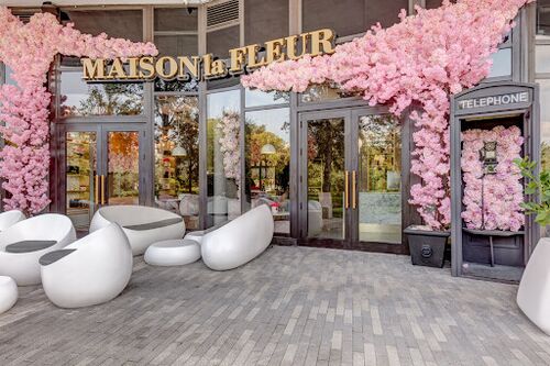 Maison la Fleur (Flowers Shop) - Wikitia